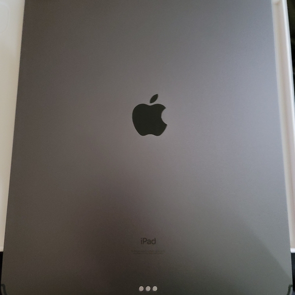 Tablets & Accessories | Ipad Pro 129 In 5th Generation 256gb With Box ...